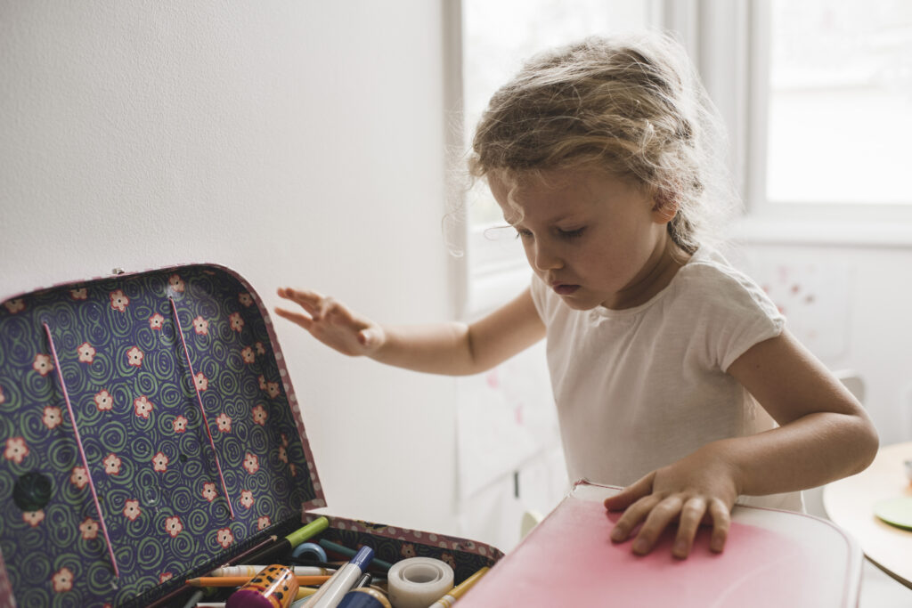 10 ways to keep the kids entertained while moving house - The Origin Blog